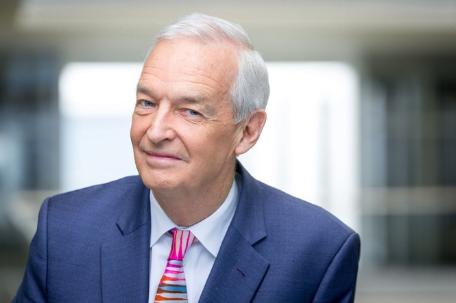 Former Channel 4 News presenter Jon Snow diagnosed with Alzheimer’s ...