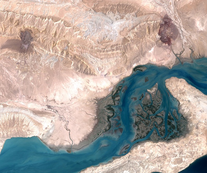 Qeshm: Iran’s fortress island with an underground ‘missile city ...