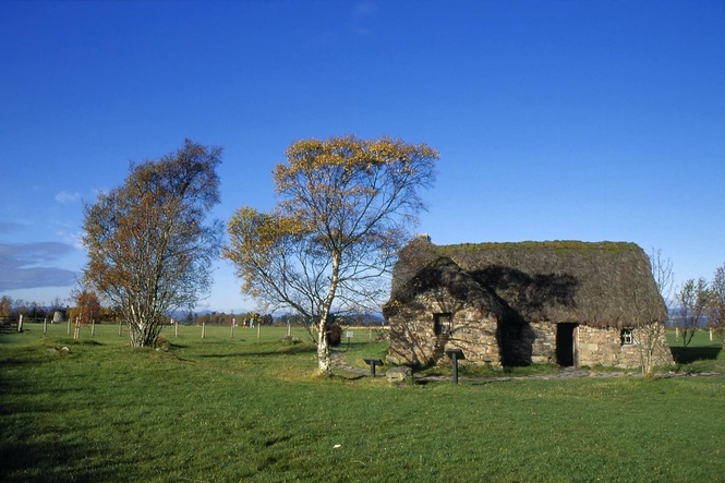 Outlander fans raise £10,115 for Culloden in honour of actor Sam ...