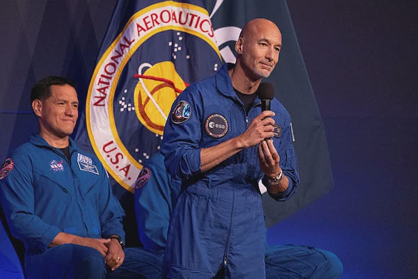 Italian astronaut Luca Parmitano to pilot NASA’s Artemis 3 mission ...