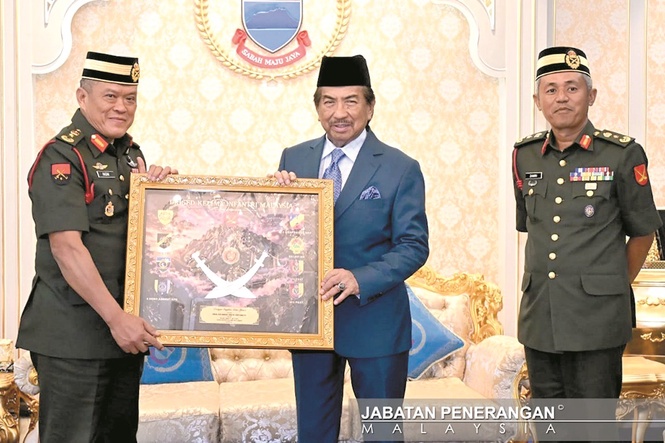 New 5 Brigade Commander calls on Musa - Newswav